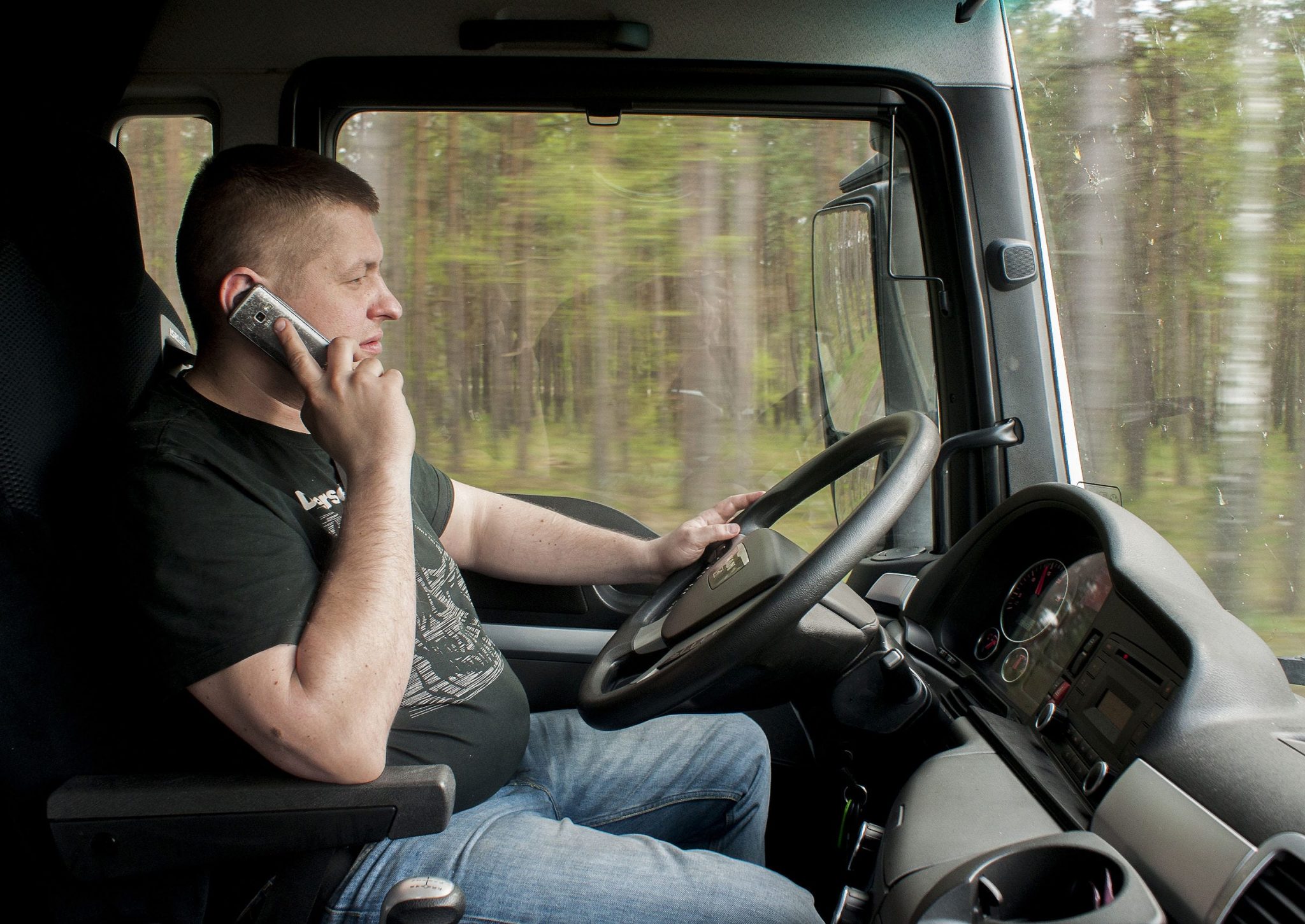 How Distracted Driving Increases Truck Accident Rates